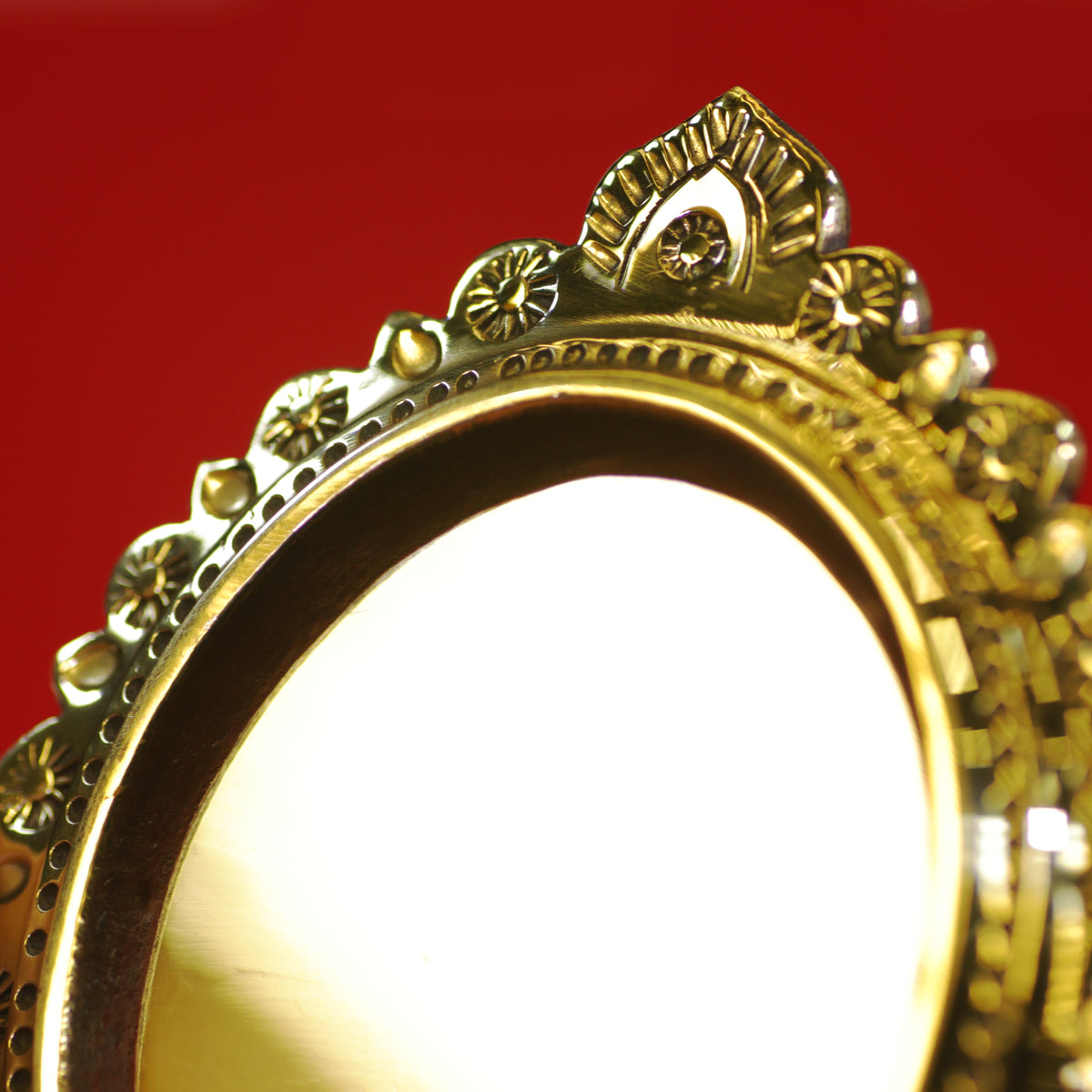 Aranmula Valkannadi | Handmade Metal Mirror– CultureShoppe